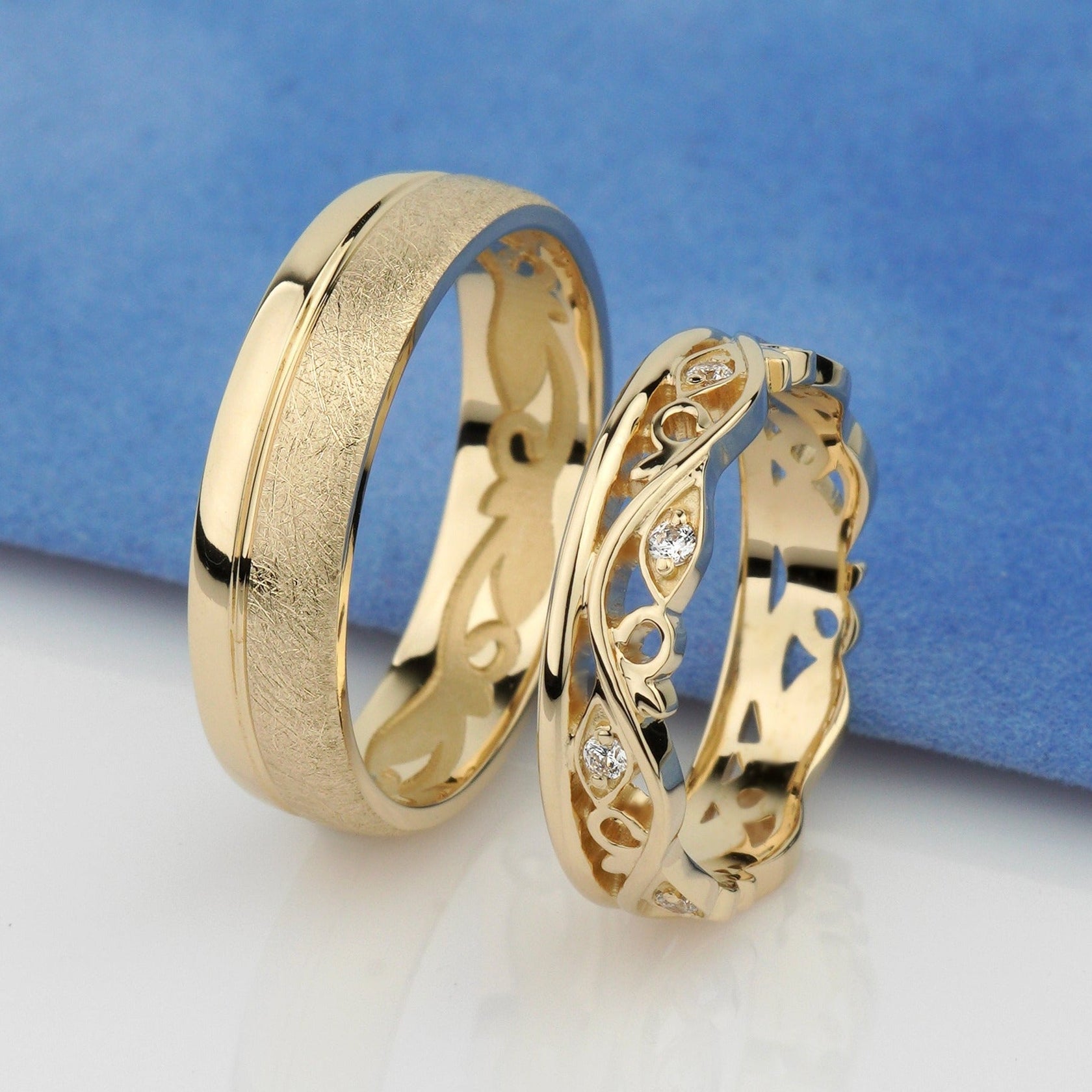 Gold wedding bands set with floral details - couple rings couple ...