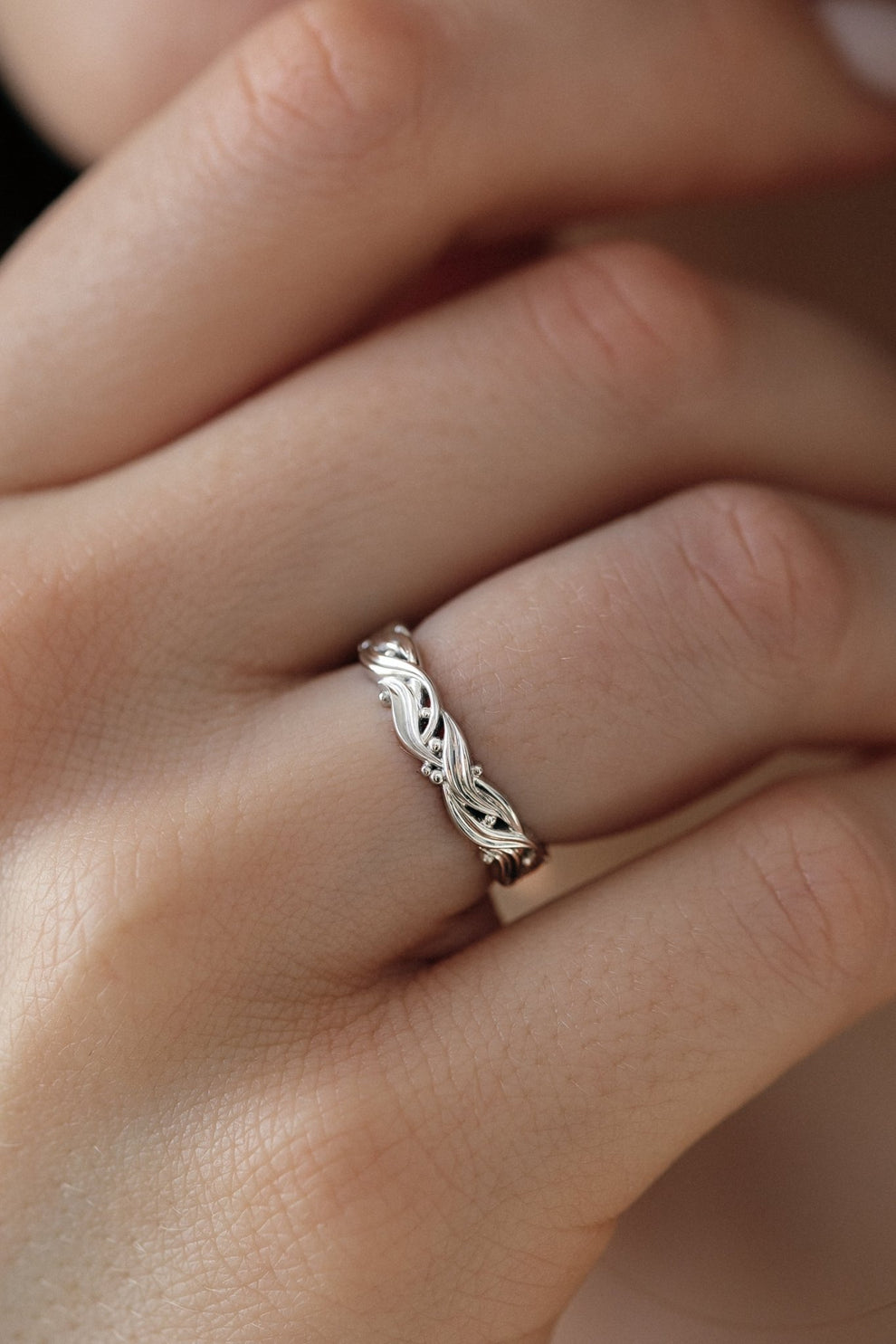 Wedding bands set with nature inspired design - boho wedding rings ...